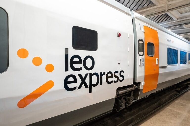 Leo Express predstavuje nový vizuálny štýl vlakových súprav Talgo ...